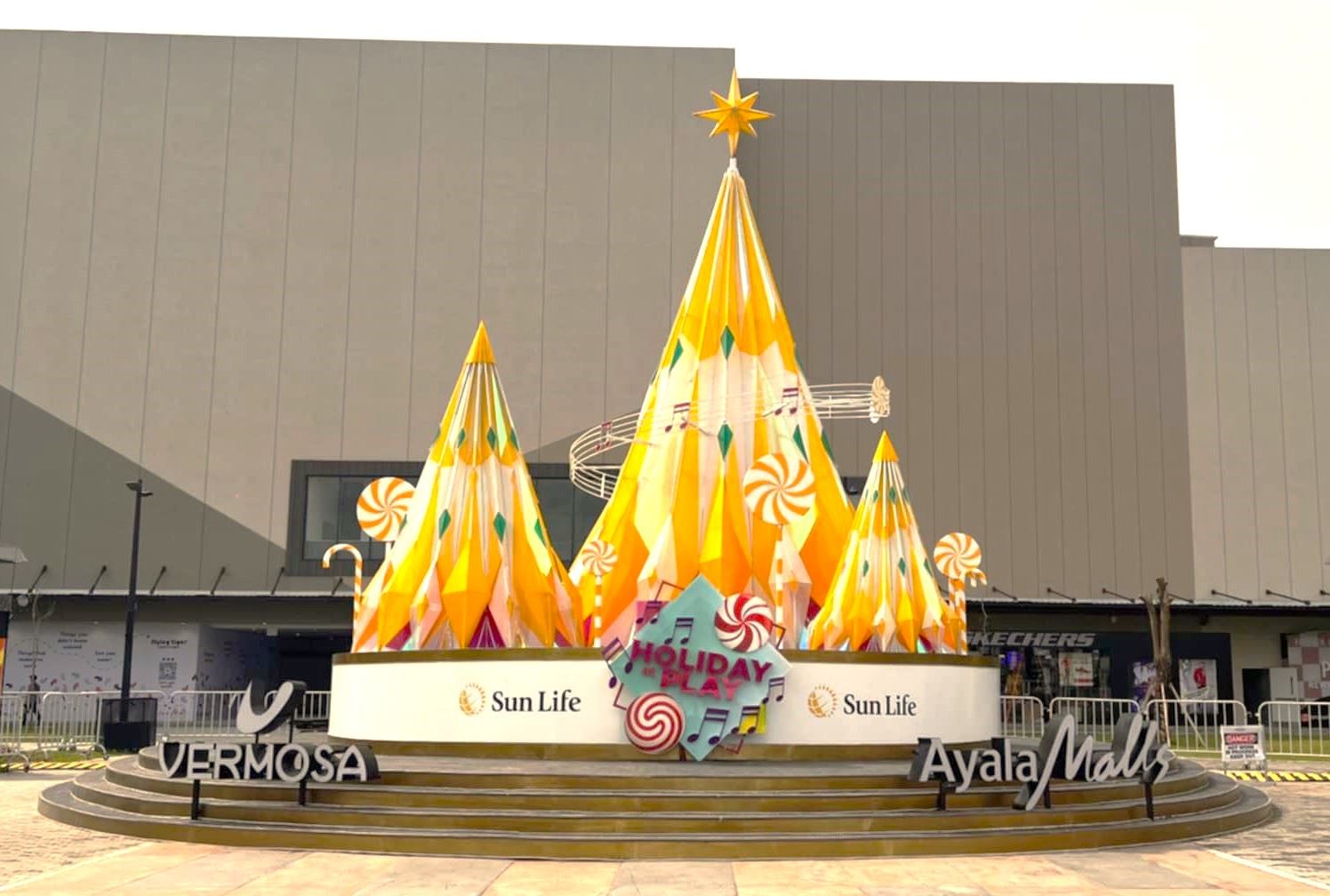 Sun Life lights up the holidays with festive celebrations | Sun Life ...